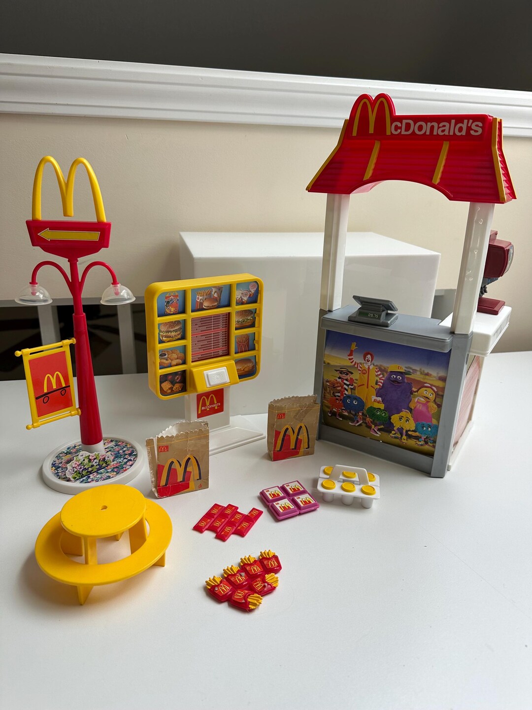 2001 Vintage Fun Time Drive Thru Barbie Mcdonald’s Fast Food Restaurant ...