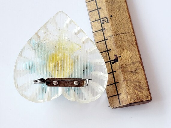 VTG Lucite Heart Brooch With Wired Glass Flower - Gem