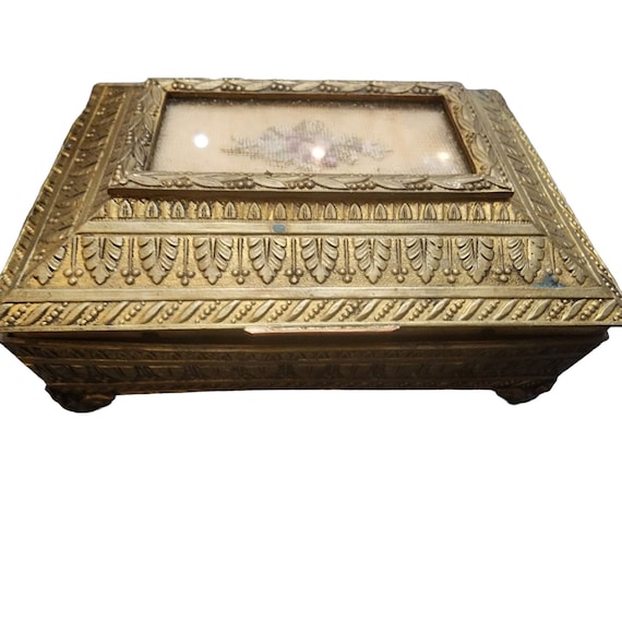Antique Dore Bronze Footed Decorative Box with Needle… - Gem