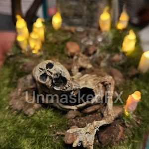 Rising Skeleton Horror - With Lights! - by Unmaskedfx - Etsy