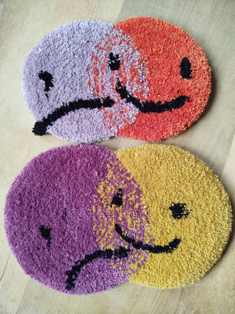 Small Venn Diagram Rug/ Happy-sad Face Rug/ Emoji Rug in Purple and ...