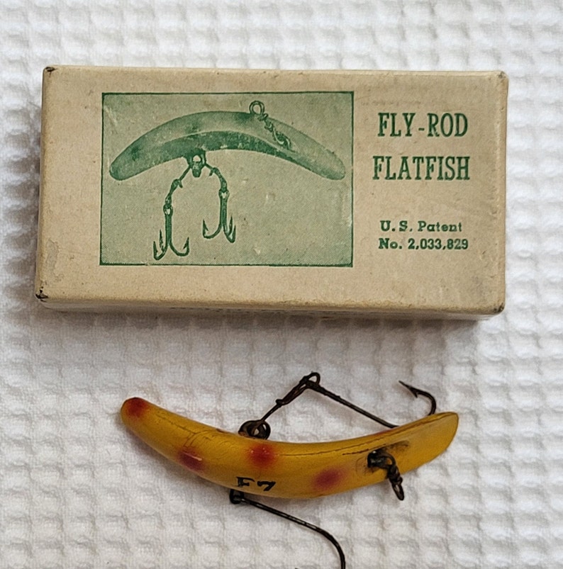 Vintage Circa 1940s Helin Flatfish Lure F7 Double Treble Hook Yellow With Red Spots Great ...