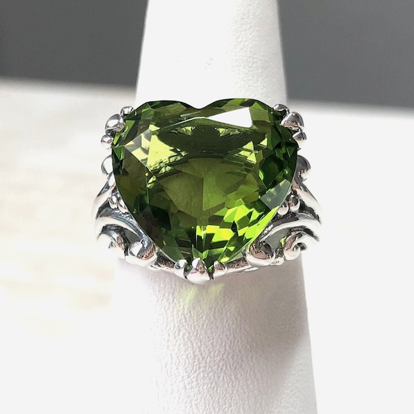 Silver Peridot Ring - Etsy