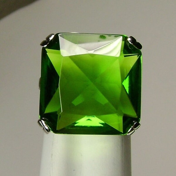 Peridot Ring - Etsy