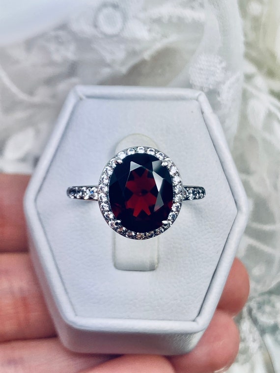 Granat Halo Ring 4 Karat Ovalschliff Roter Granat Edelstein weiBe CZ Pave Akzente Halo Art Deco Sterling Silber Filigree Custom Design 228 Etsy