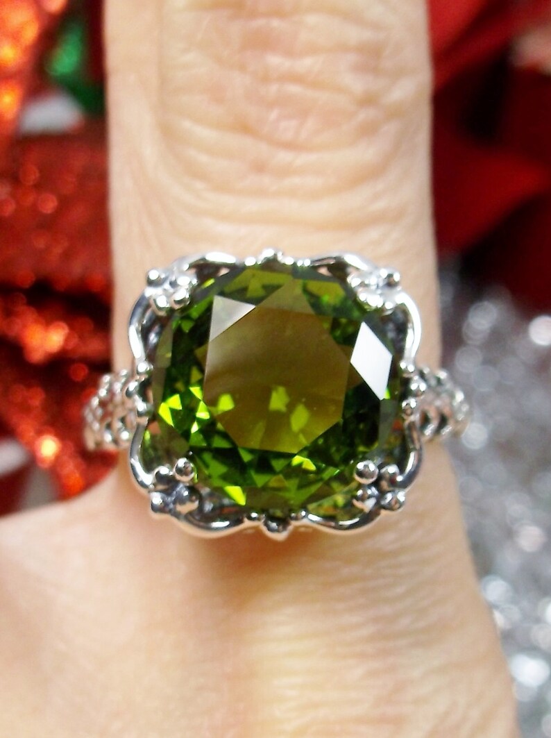 Peridot Ring/ Sterling Silver/ 6ct Simulated or Natural - Etsy