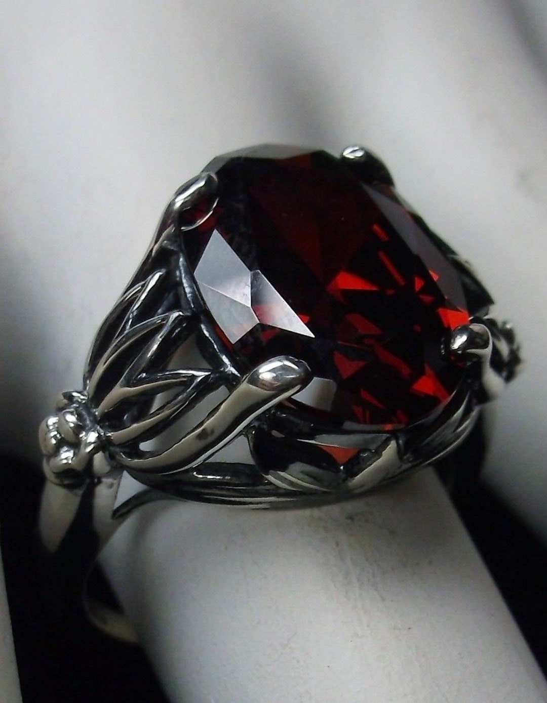 Red Garnet Ring Sterling Silver/ 6ct Oval Cut Red Gemstone - Etsy