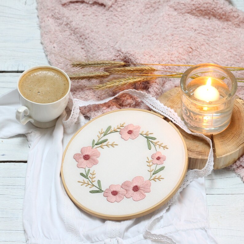 Floral Hand Embroidery PDF Pattern Simply Wreath With Flowers - Etsy