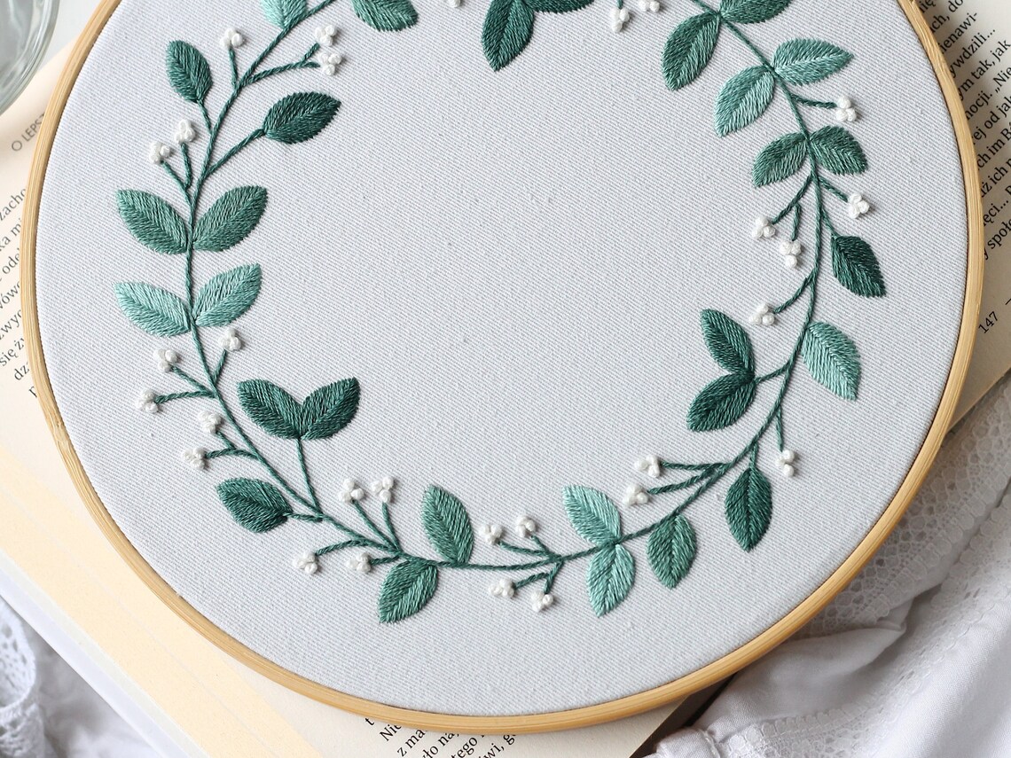 Hand Embroidery Wreath Pattern Simply Wedding DIY Gift - Etsy