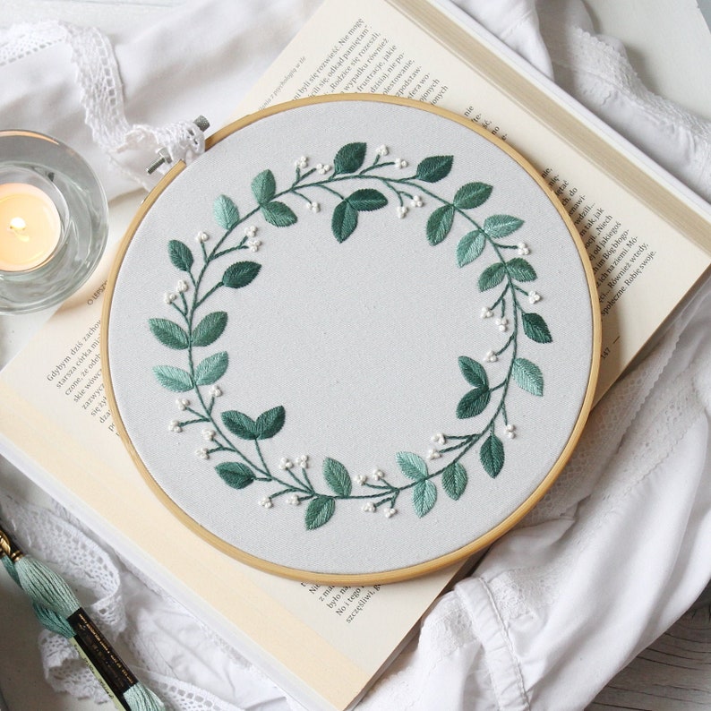 Hand Embroidery Wreath Pattern Simply Wedding DIY Gift - Etsy