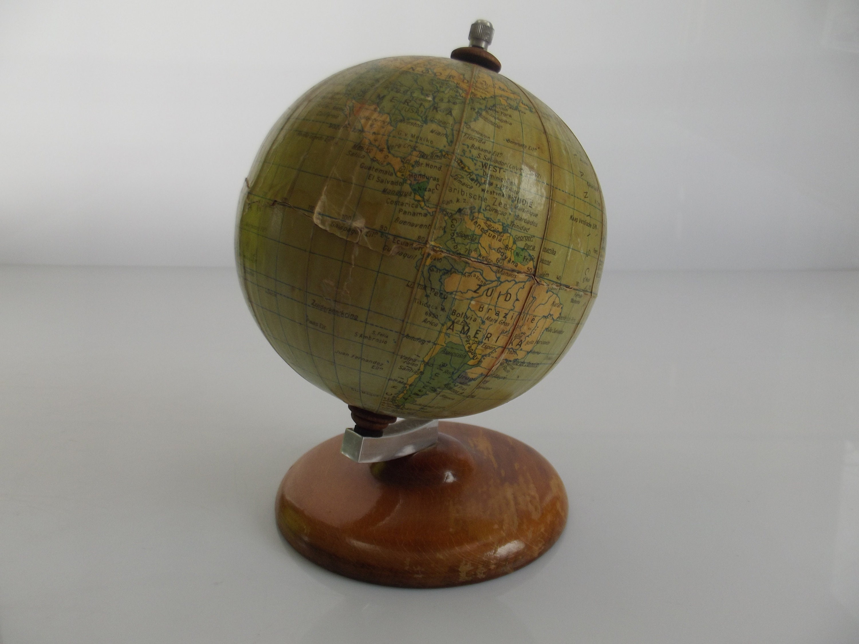 Globe World Map Small Vintage Globe Map of the World Cold | Etsy