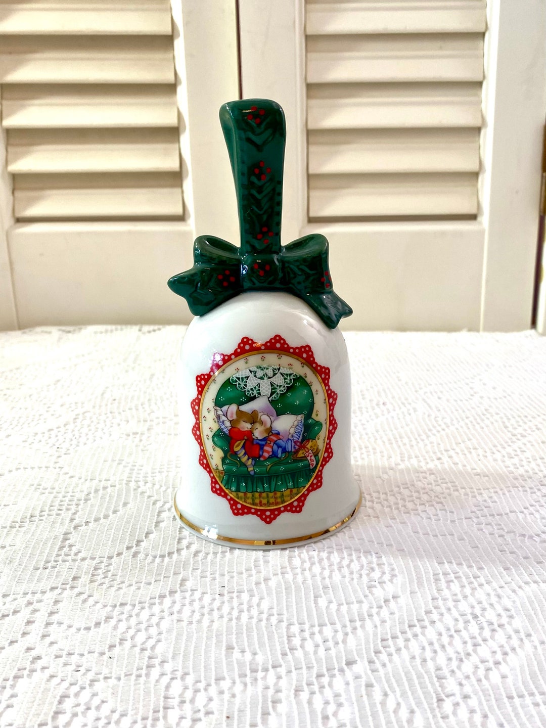 Vintage Avon Christmas 1990 Bell ~ Annual Christmas Bell ~ Collectible ...