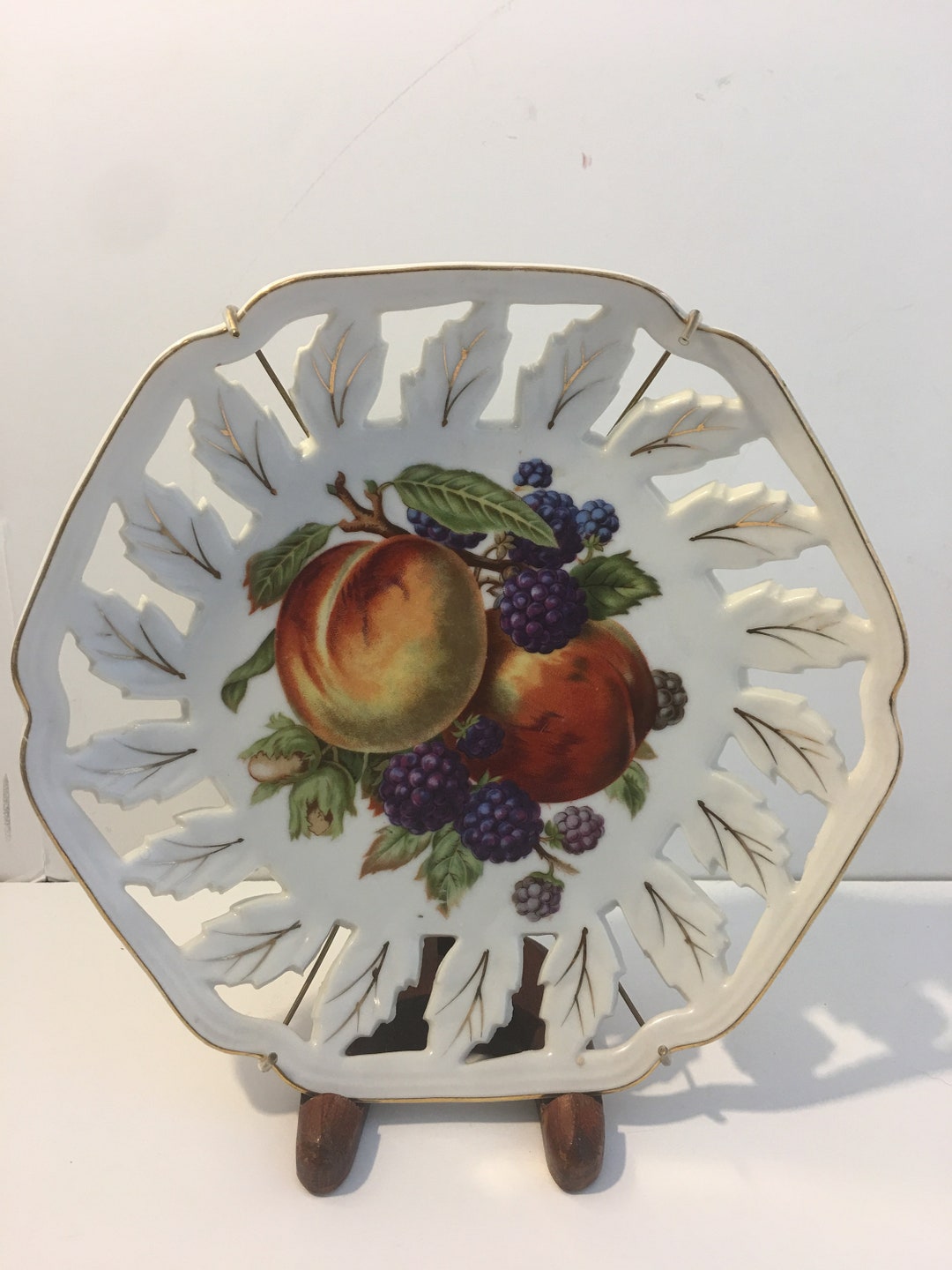 Vintage Decorative Plate ~ Fruit Design ~ Gold Trim ~ Lattice Edges ...
