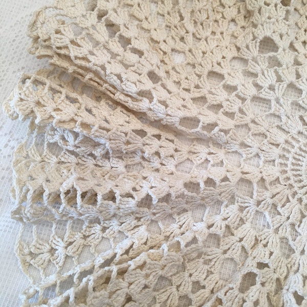 Round Table Scarf - Etsy