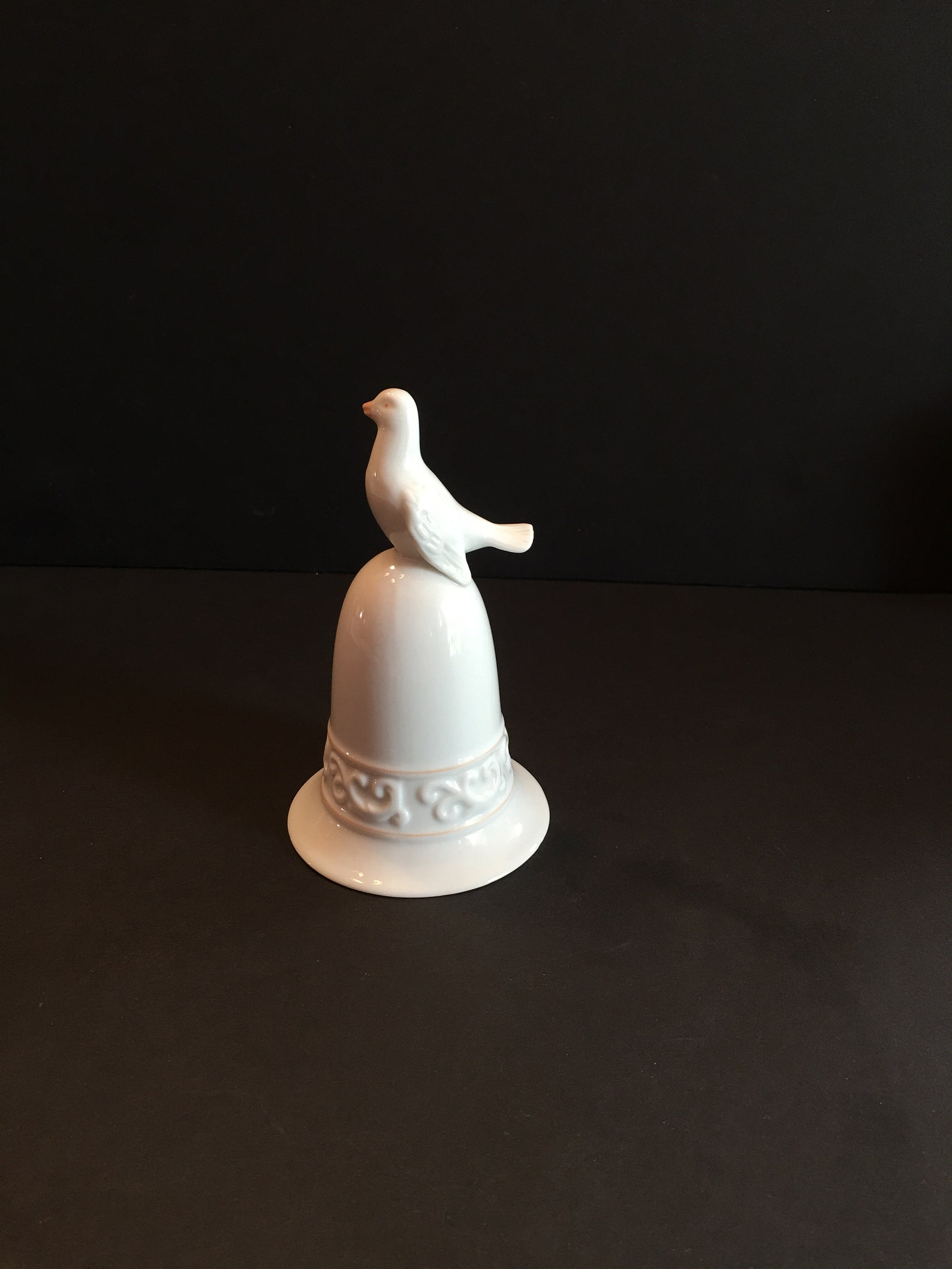 Avon Bell Dove the Tapestry Collection 1981 | Etsy