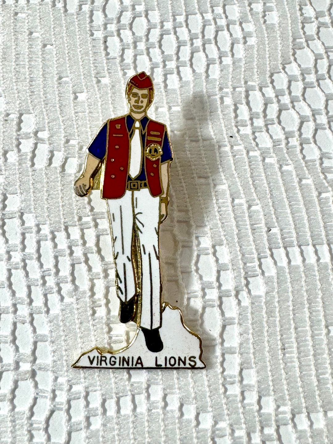 Vintage Lions Club Pin ~ Virginia Lions ~ in Shape of a Man ~ Red/white ...
