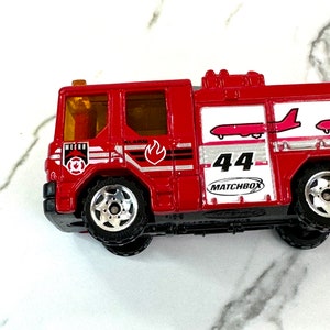 Vintage Matchbox 1998 Die Cast Fire Engine ~ Dennis Sabre ~ #44 ...