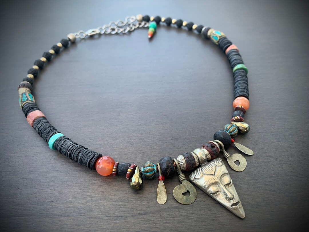 Serenity Soul Beaded Assemblage Collier - Etsy France