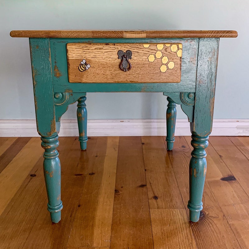 Farmhouse End Table - Etsy