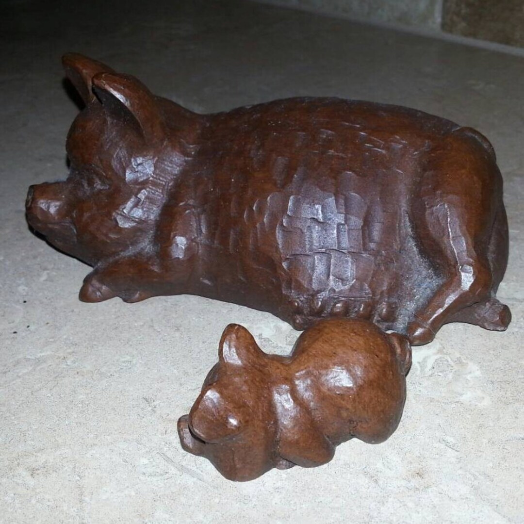 Vintage Red Mill Pecan Carved Pig and Piglet Made in USA - Etsy