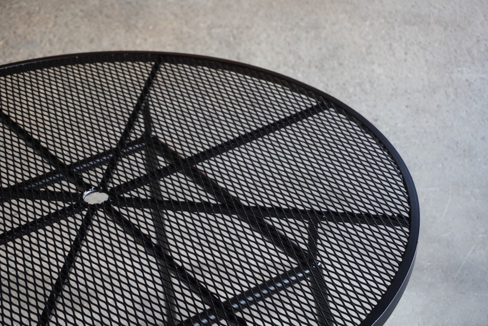 Woodard Round Expanded Metal Mesh Table - Etsy
