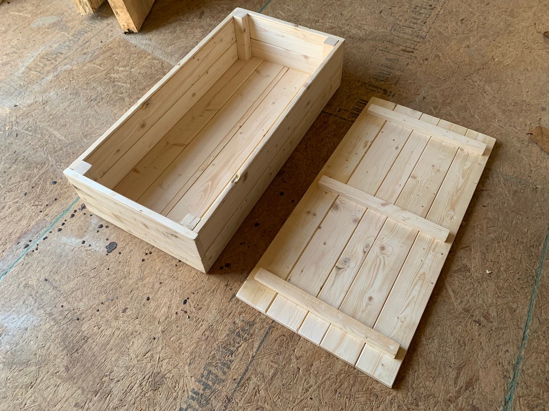 Knotty White Pine Box With Loose Lid - Rustic Toy Box, Rustic Crate ...