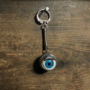 Eyeball Keychain, Blinking Doll Eye Keyring, Dolly Parts, Oddity ...