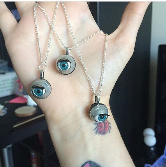 Moving Doll Eye Necklace Creepy Eyes Halloween Spooky - Etsy