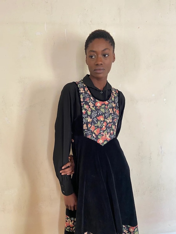 1970s British boutique label Anna Belinda pinafore dr… - Gem