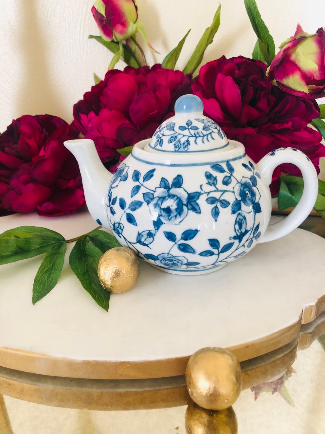BLUE WHITE TEAPOT, Rose Floral, 16oz, Vintage Ceramic - Etsy