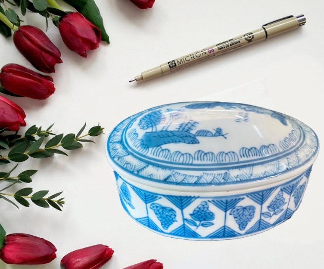 BLUE WILLOW, VINTAGE Trinket Box, Chinoiserie Decor, Blue White - Etsy