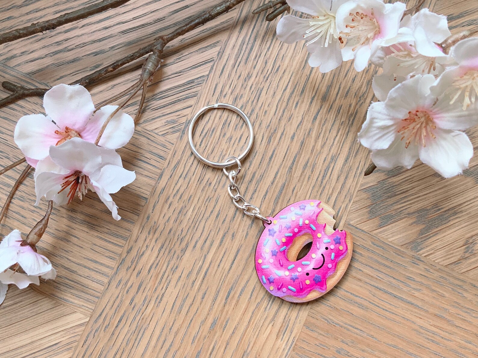 Smiley Doughnut Keychain, Pink Donut Keyring, Cute Cartoon Dough-nut ...