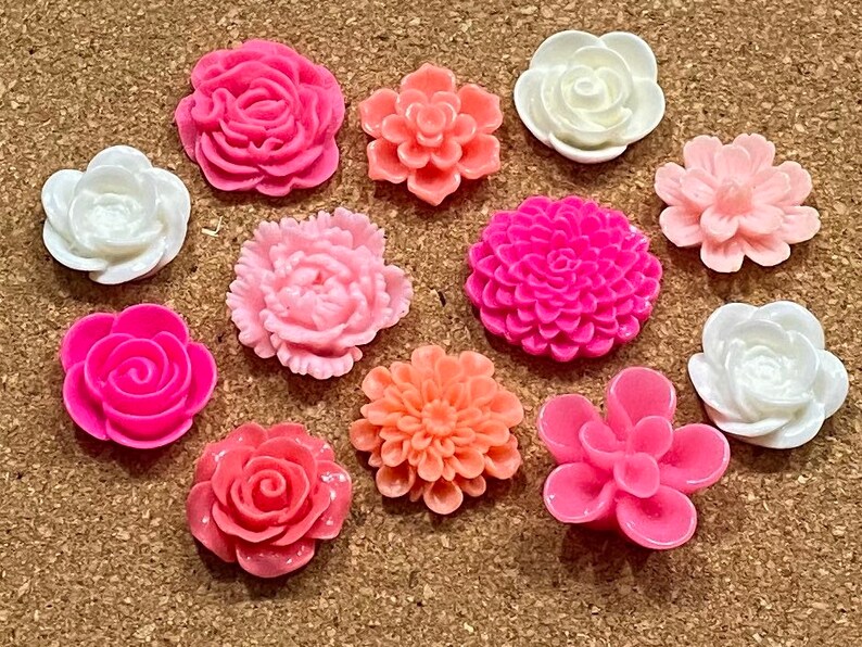 Flower Push Pins or Magnets Set in Shades of Pink and White | Etsy