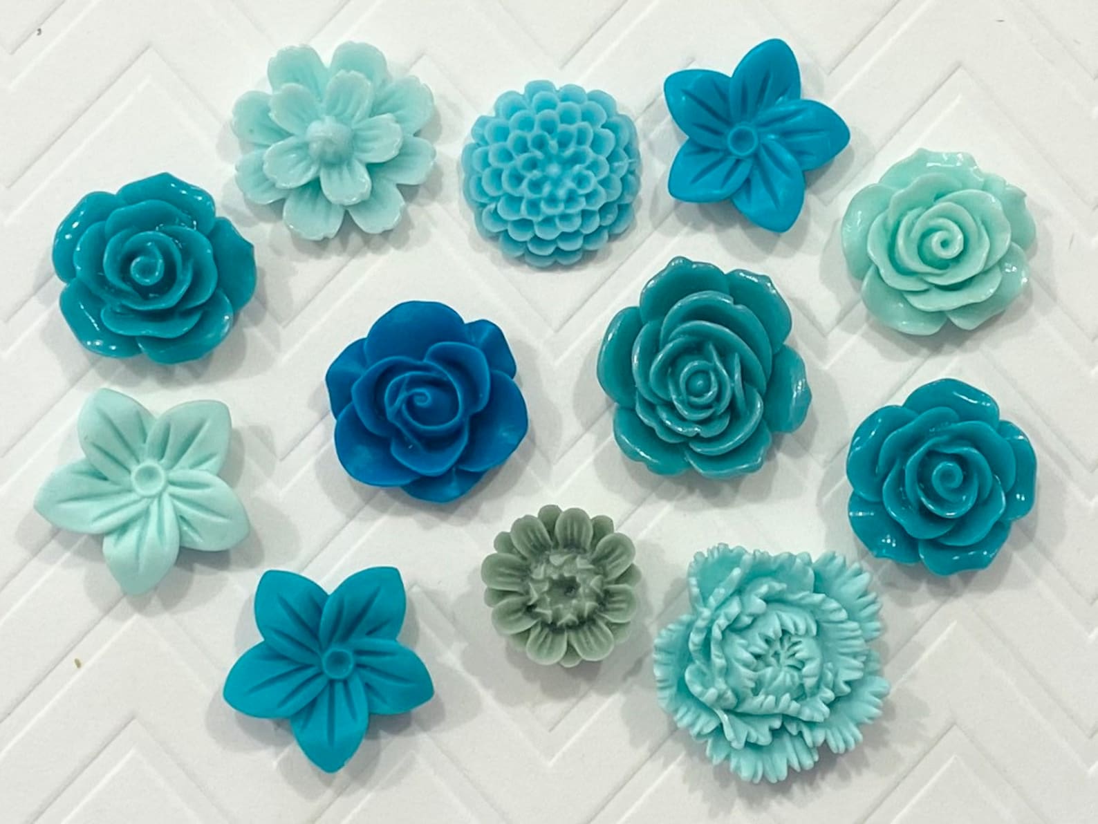 Flower Push Pins or Magnets Set in Shades of Blue & Teal - Etsy