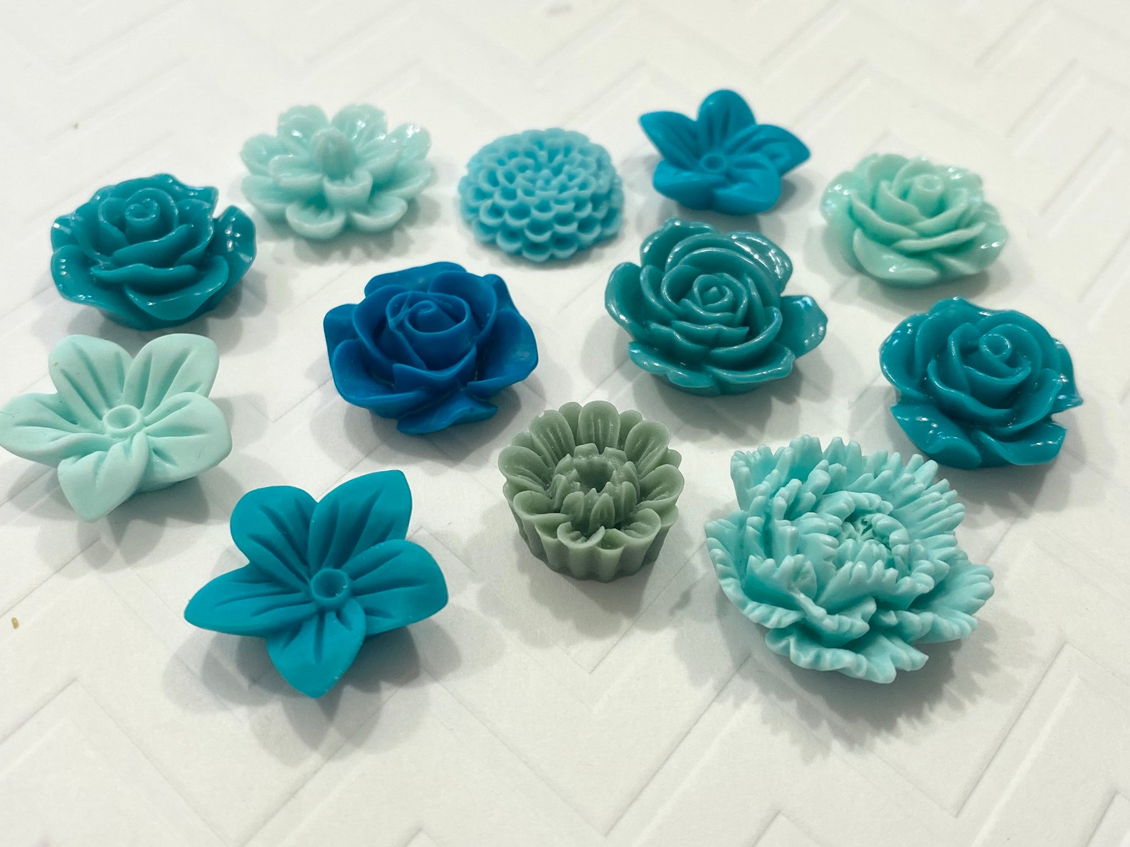 Flower Push Pins or Magnets Set in Shades of Blue & Teal - Etsy