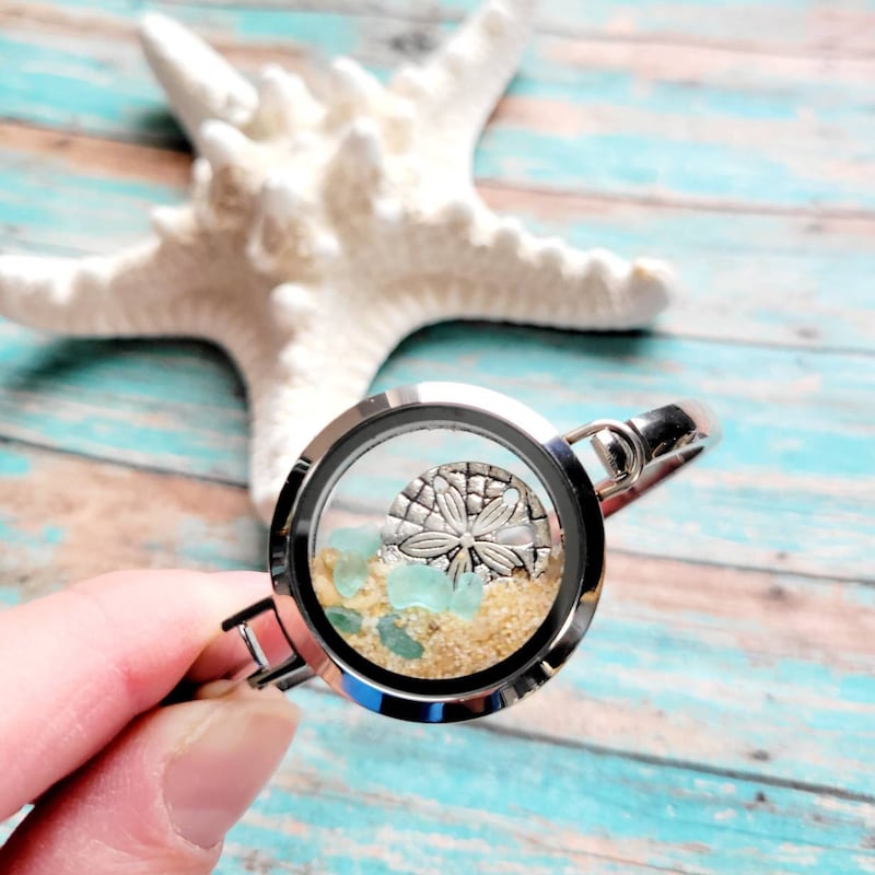 Floating Locket - Etsy