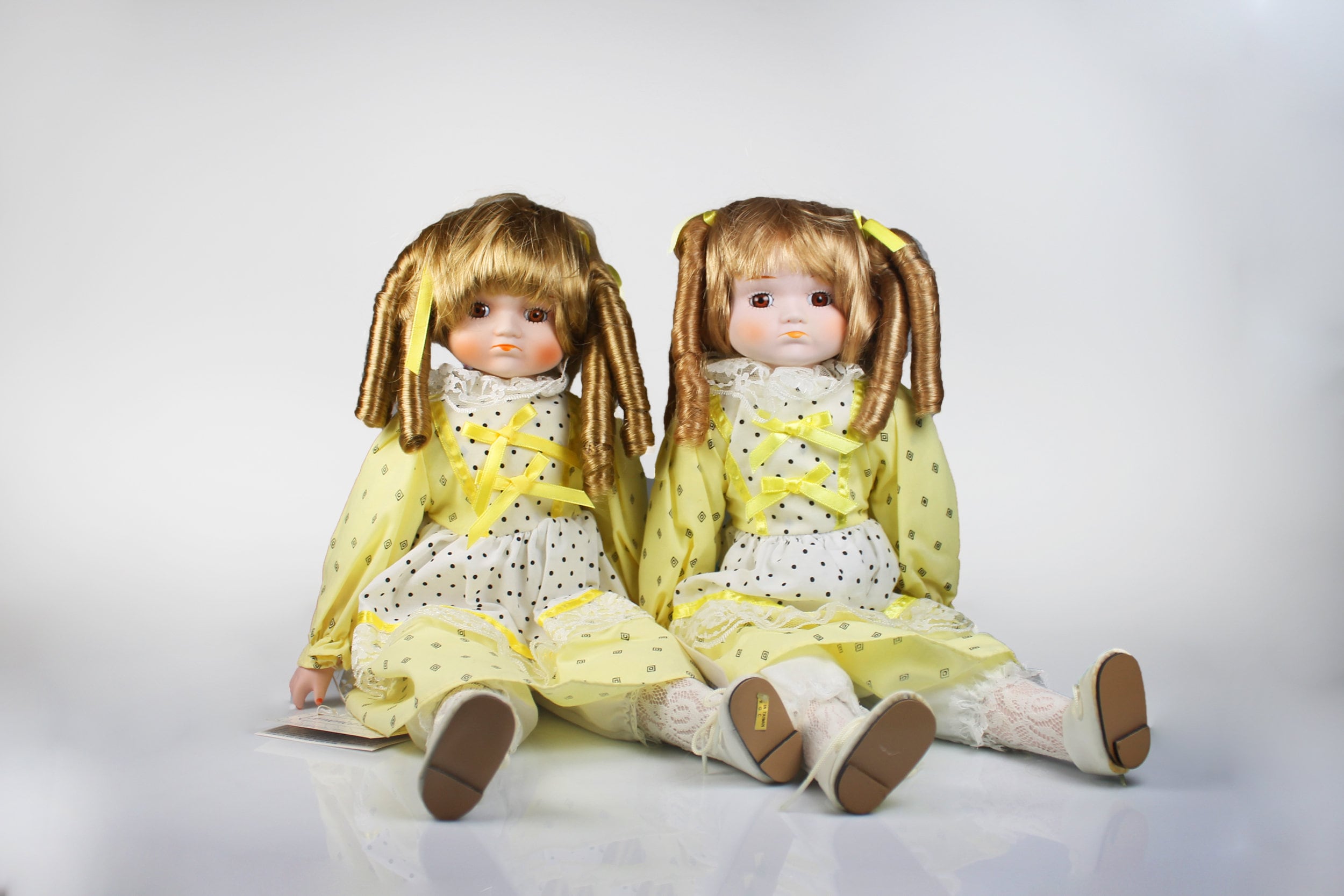 Collectible Porcelain Doll, Heritage Mint, Amanda, Blonde Dolls, 16 ...