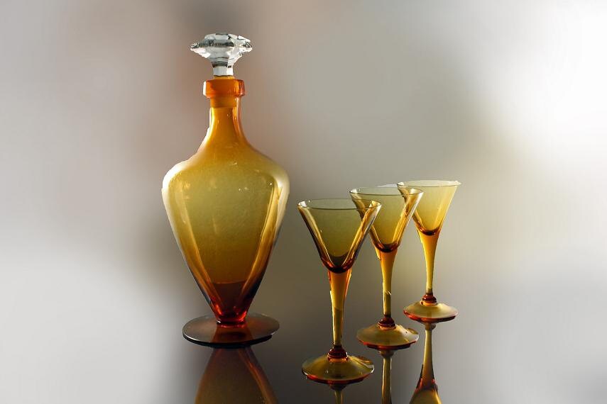 Amber Decanter Set, 3 Stemmed Port or Cordial Glasses, Amber Barware ...