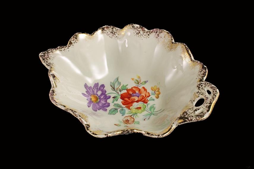 Leaf Floral Trinket Bowl, Candy Dish, Nut Bowl.