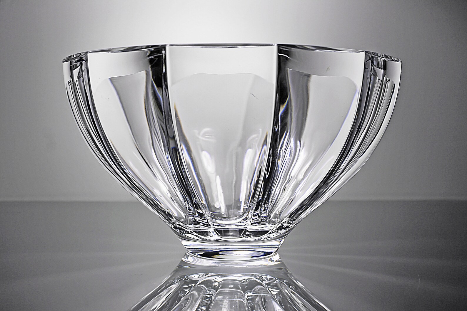 Mikasa Iceland Crystal Bowl, Heavy Clear Glass, Centerpiece, Display ...