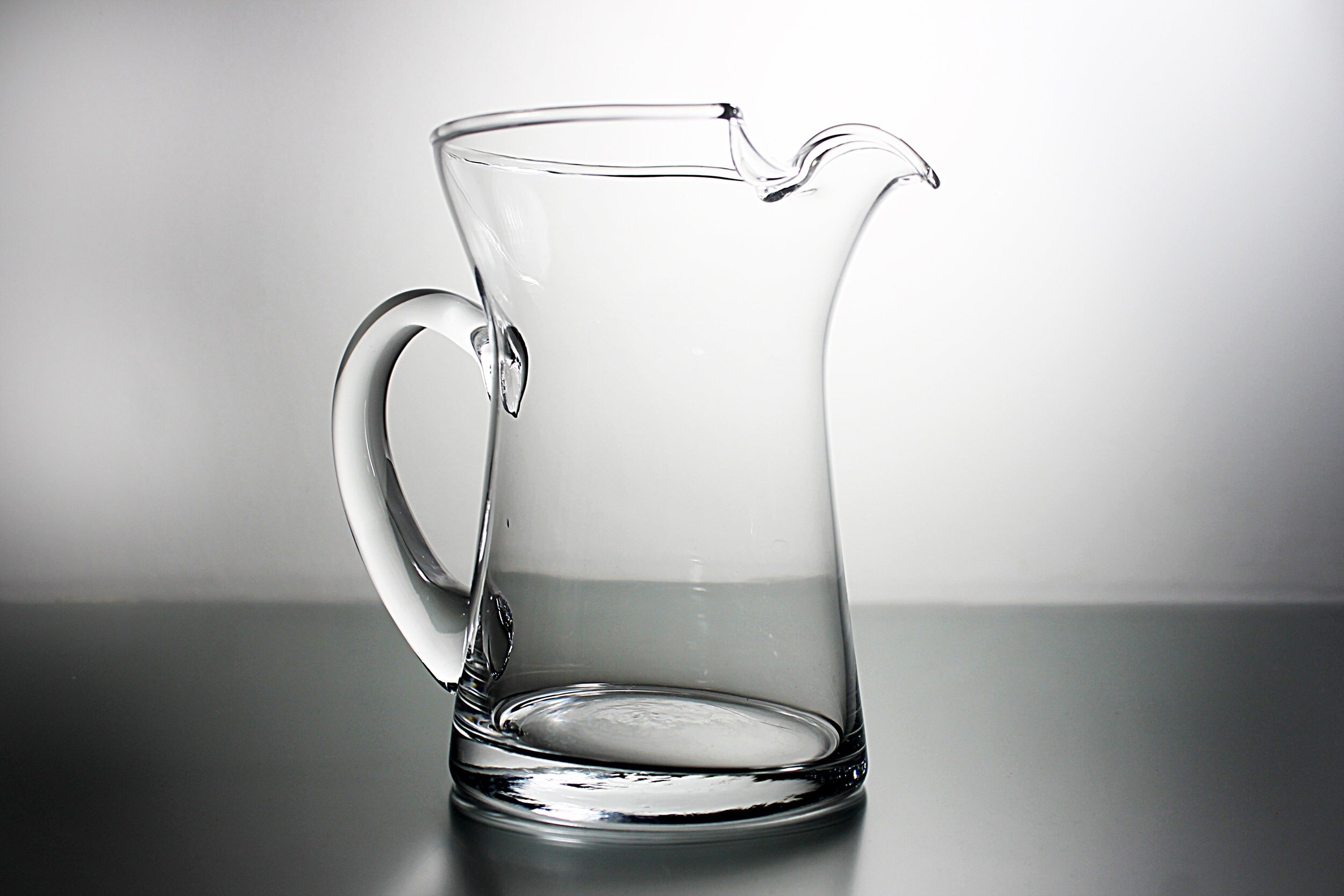 Clear Glass Pitcher, Ice Lip, Glass Jug, 32 Ounce, Tableware, Barware
