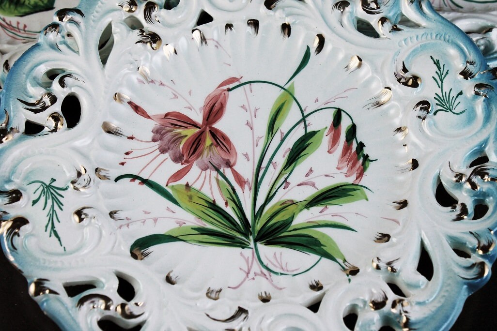 Decorative Plate, Made in Italy, Majolica, Reticulated, Hand Painted ...