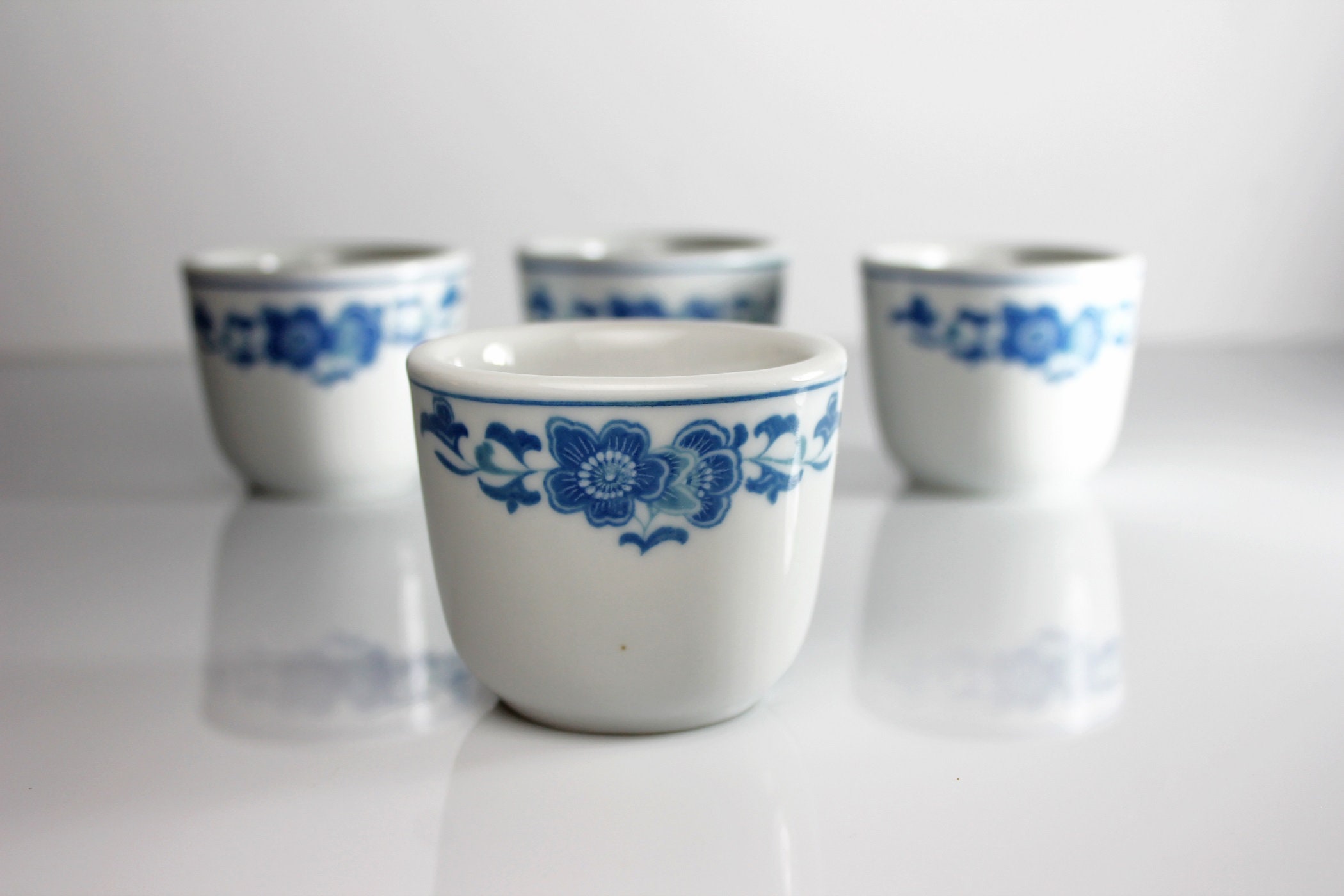 Sake or Tea Cups, Guoguang, China Star, Floral Pattern, Blue and White ...