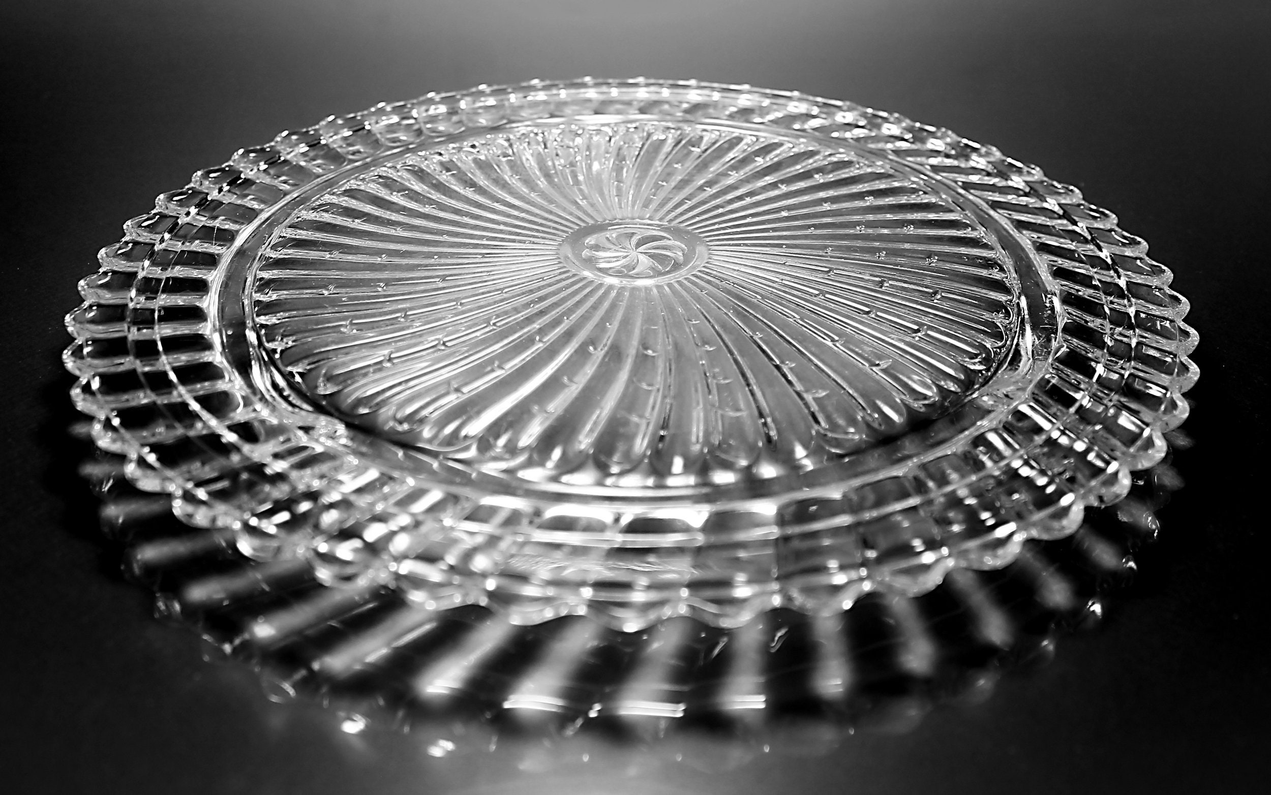 Footed Cake Plate, Swirl Pattern, Clear Glass, Round