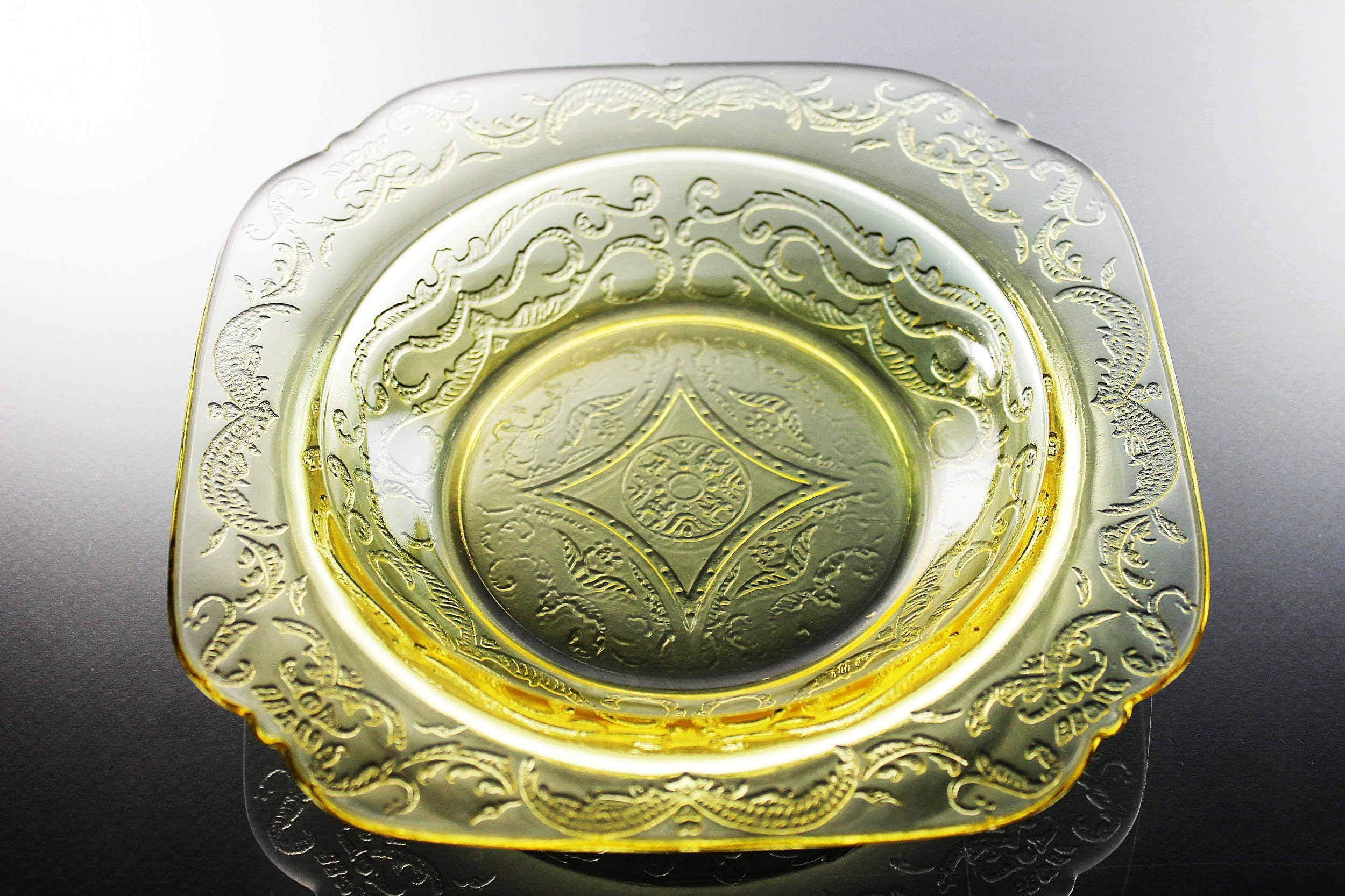 Federal Glass Soup Bowl Madrid Pattern Square Soup Bowl Yellow