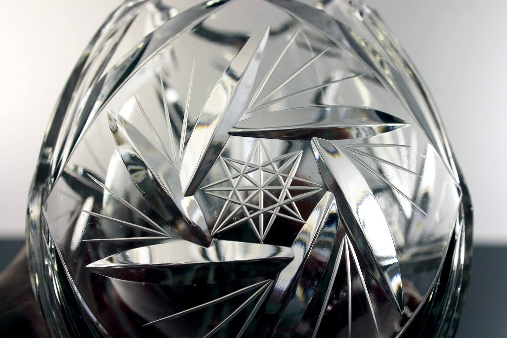 Crystal Rose Bowl, Pinwheel pattern, Cut Glass, Triangle Shape, Clear ...