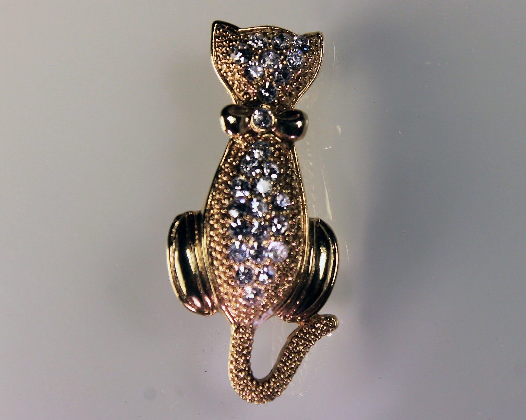 Cat Rhinestone Brooch, Clear Rhinestones, Gold Tone, Locking C Clasp ...