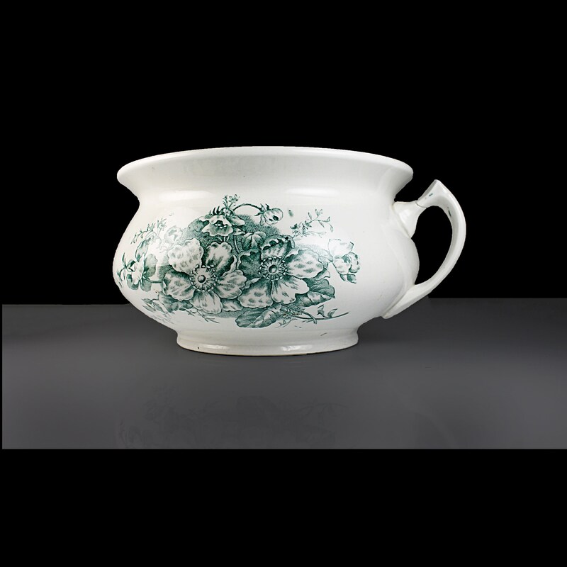 Antique Chamber Pot - Etsy