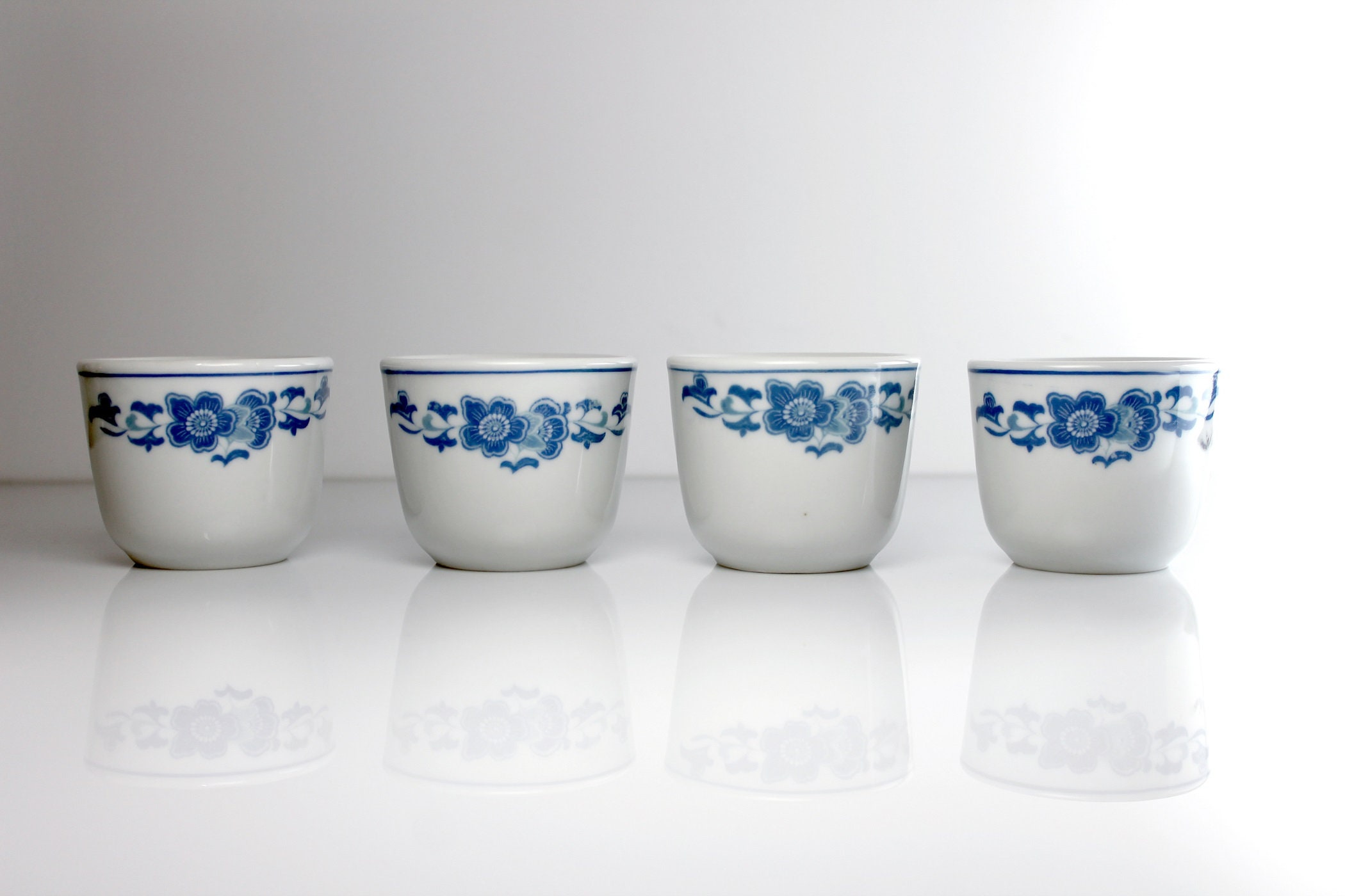 Sake or Tea Cups, Guoguang, China Star, Floral Pattern, Blue and White ...