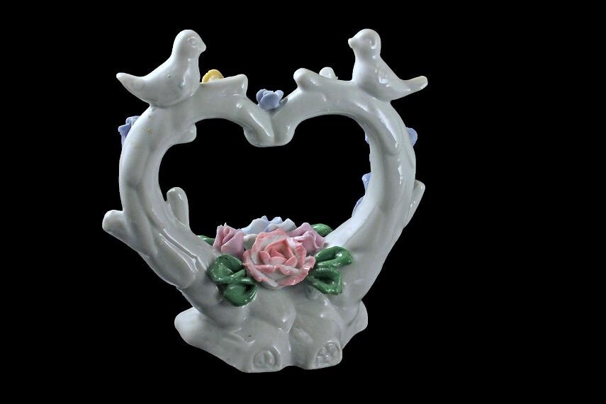 White Porcelain, Figurine, Heart Shaped, Love Birds, Doves, Blue and ...
